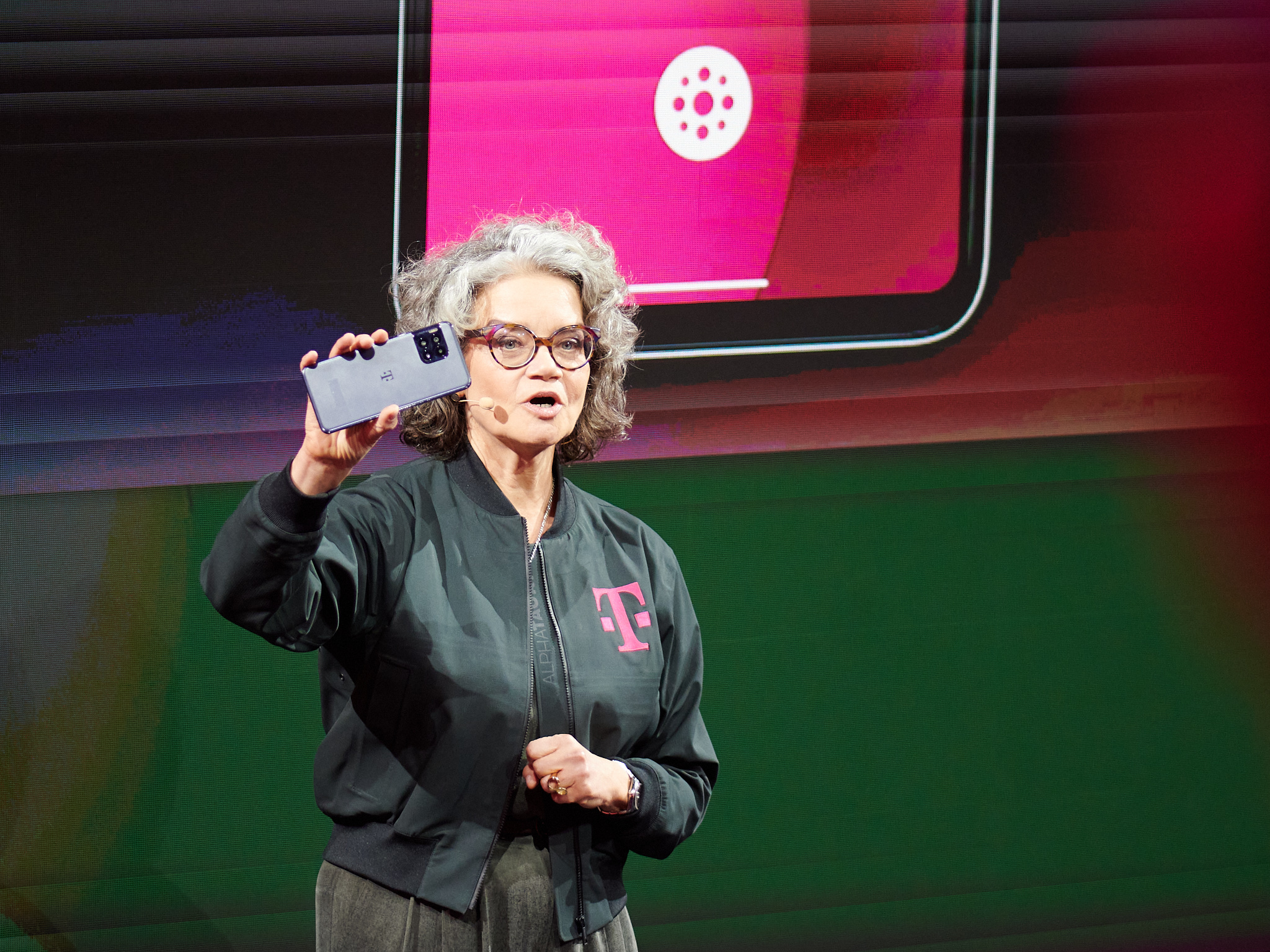 T-Phone 3 Test: Telekoms KI-Phone für Einsteiger!